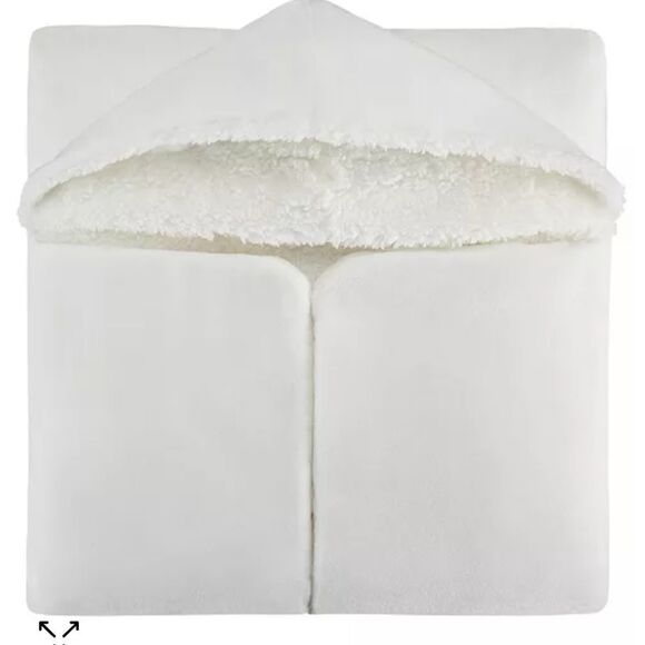 UGG | Bedding | Ugg Avery Hooded Throw Blanket Snow | Poshmark
